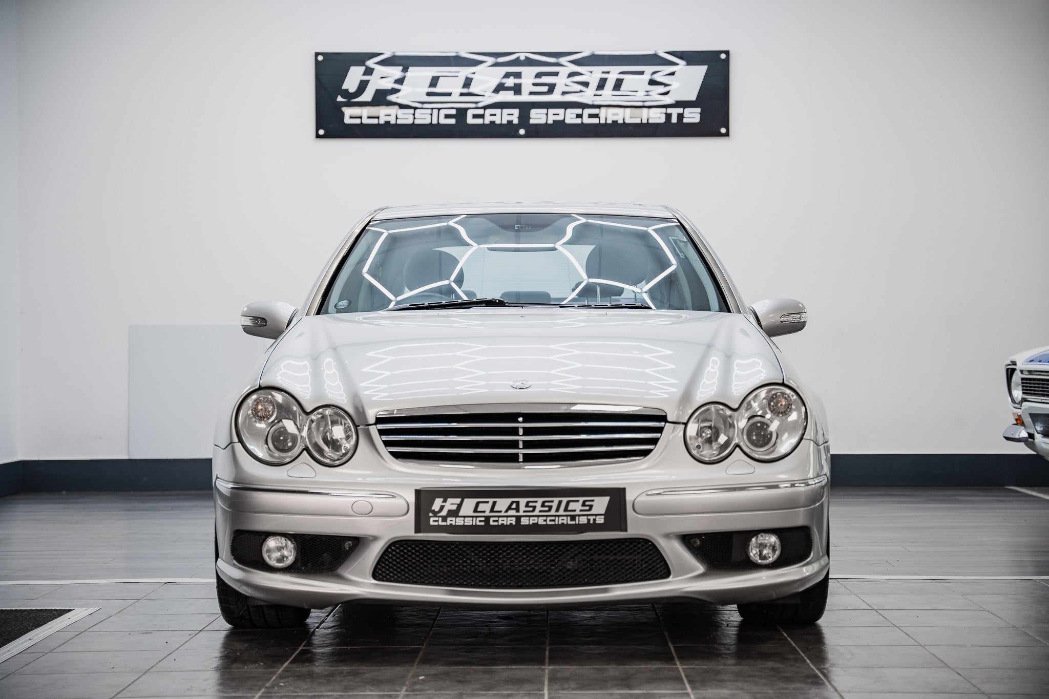 2005 MERCEDES-BENZ AMG C55 W203 V8 'BRILLIANT SILVER'